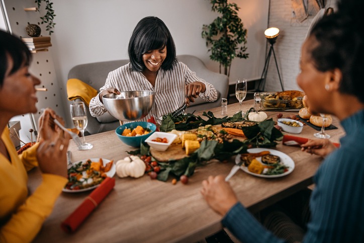 4 Tips For Hosting Thanksgiving In Your Apartment 4 Tips For Hosting Thanksgiving In Your Apartment